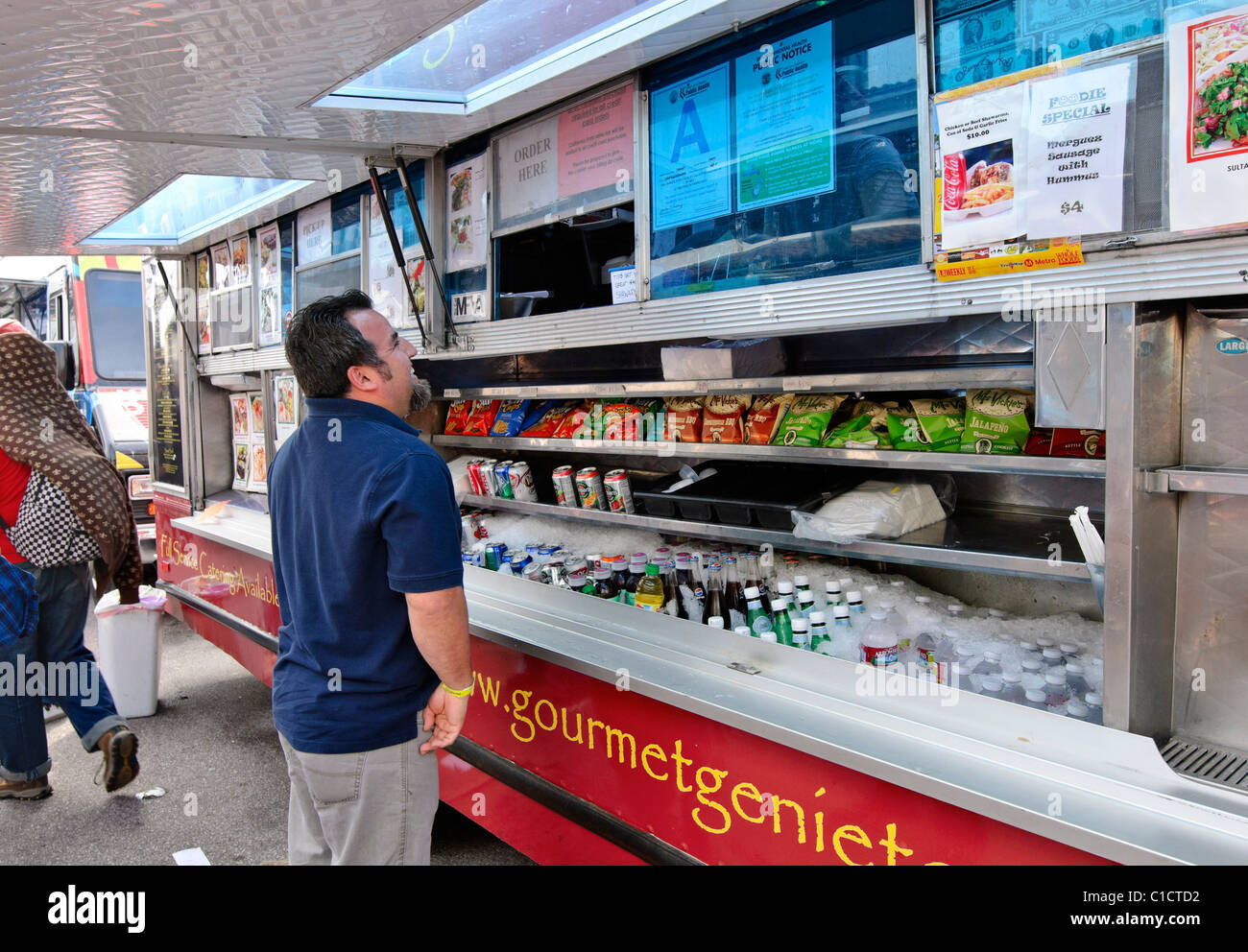 Street festival with food truck hi-res stock photography and images - Alamy