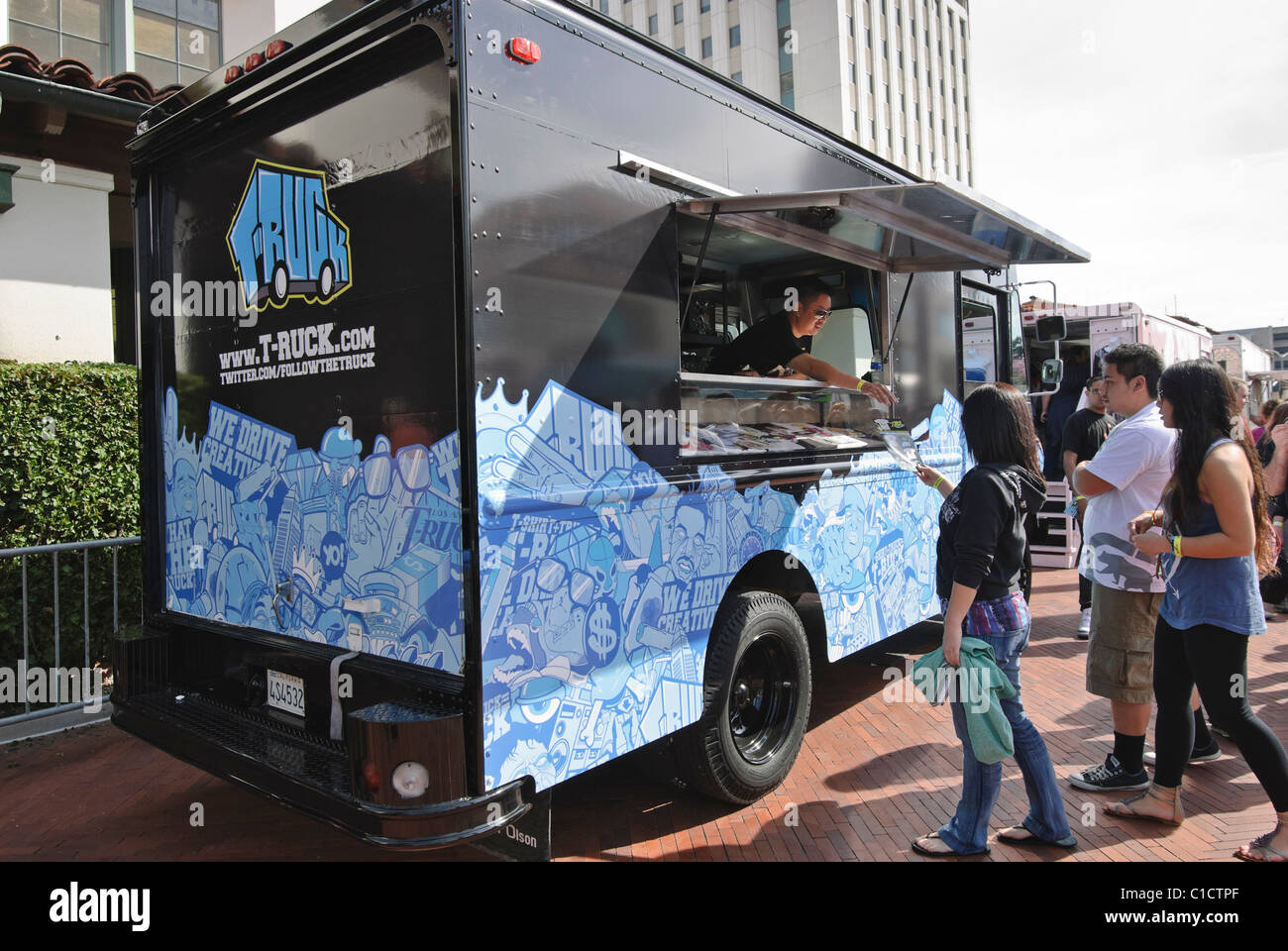 Food truck festival Stock Photo - Alamy