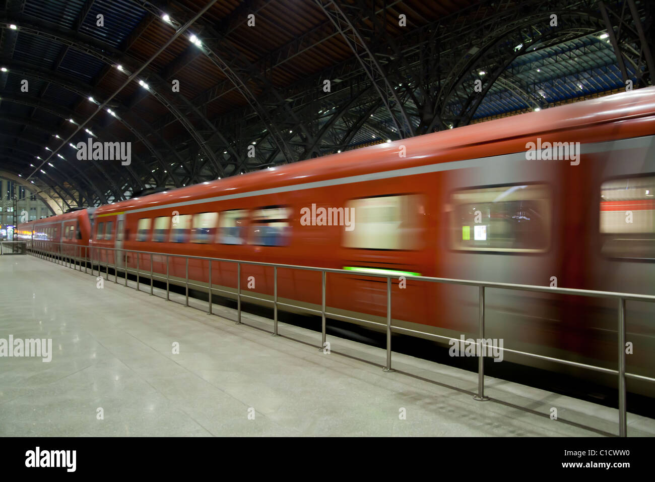 Moving modern regional train hi-res stock photography and images - Alamy
