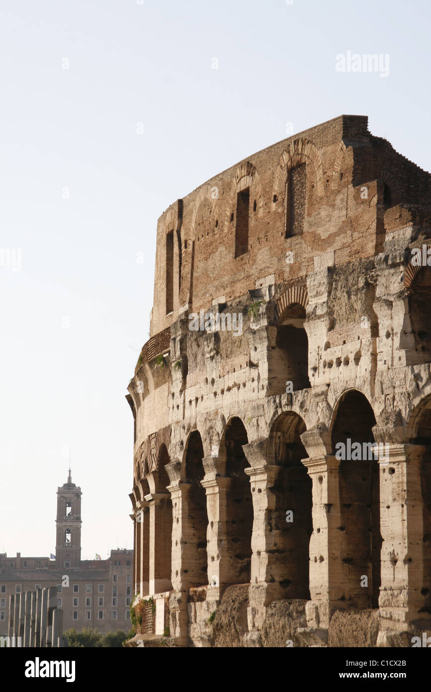 the colosseum amphitheatre wall facade, rome Stock Photo - Alamy