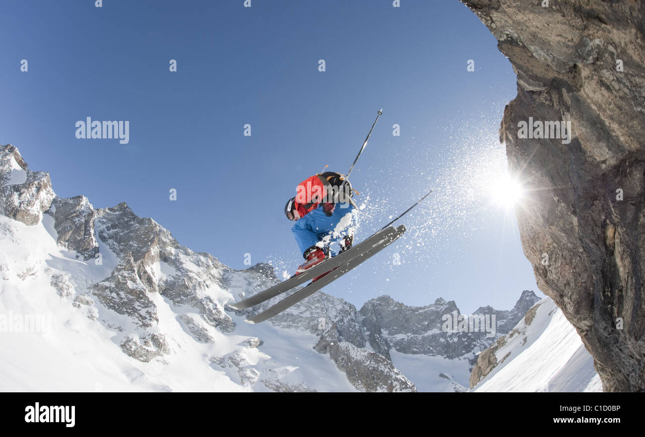 Cliff jumping france hi-res stock photography and images - Alamy