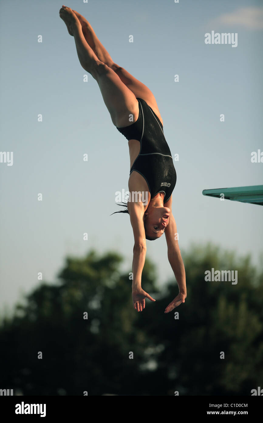 Water plunging down hi-res stock photography and images - Alamy