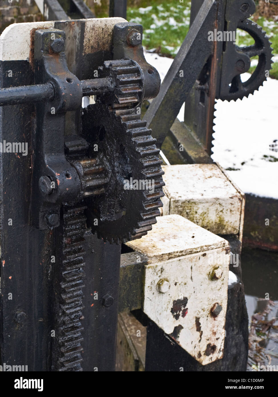 canal towpath lock cog mechanical mechanism Stock Photo - Alamy