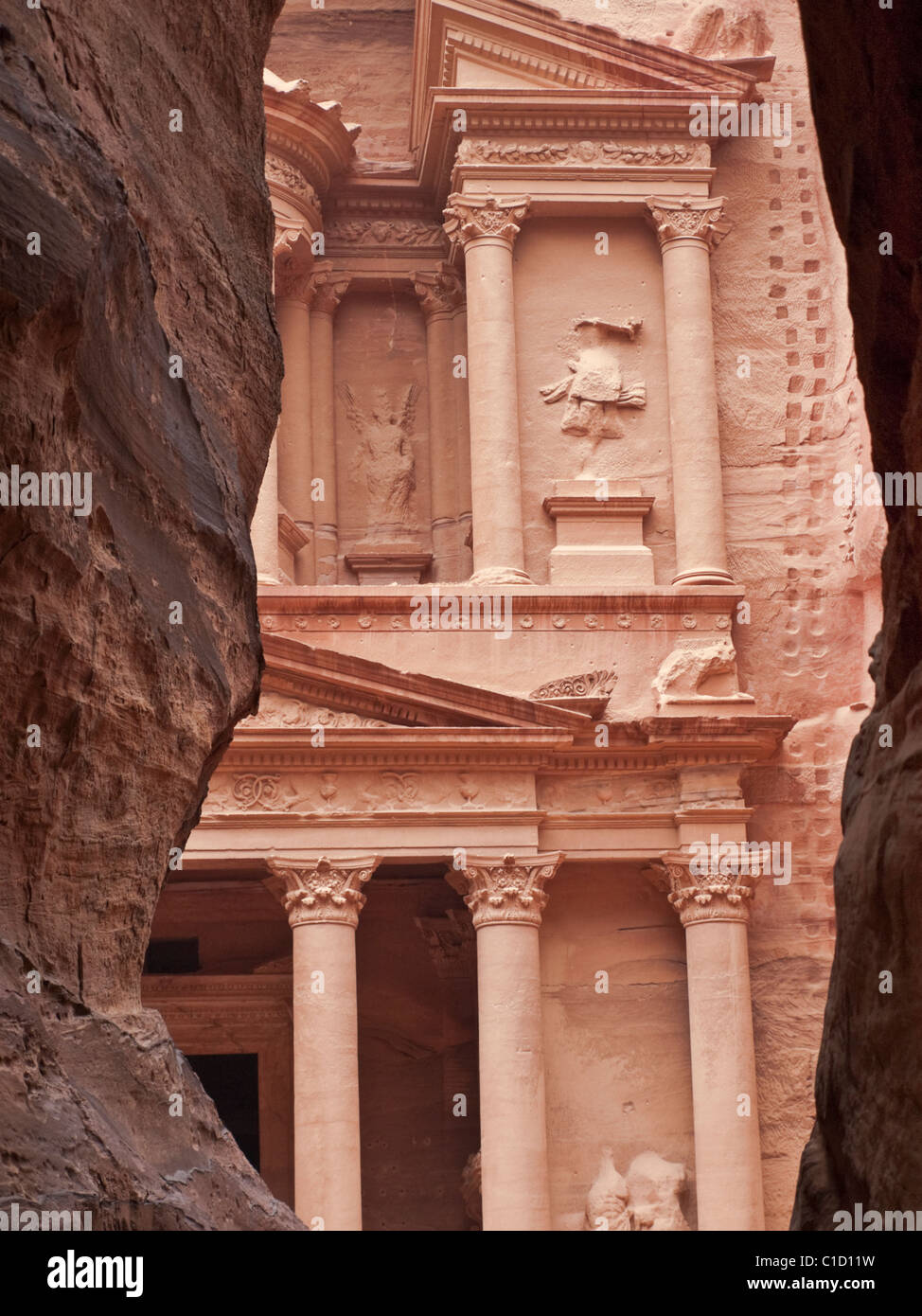 view of the treasury building Petra, Jordan Stock Photo - Alamy