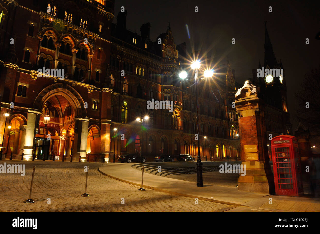 Refurbished grand hotel hi-res stock photography and images - Alamy
