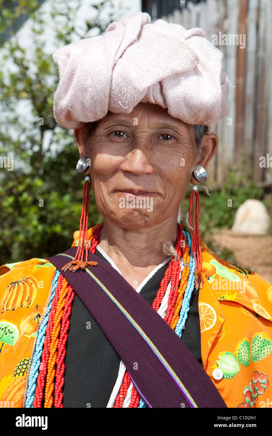 Ho tribe hi-res stock photography and images - Alamy