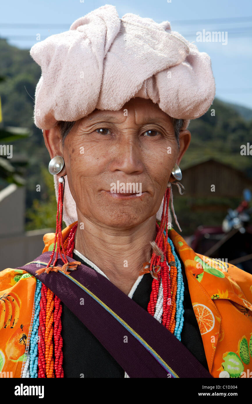 Ho tribe hi-res stock photography and images - Alamy