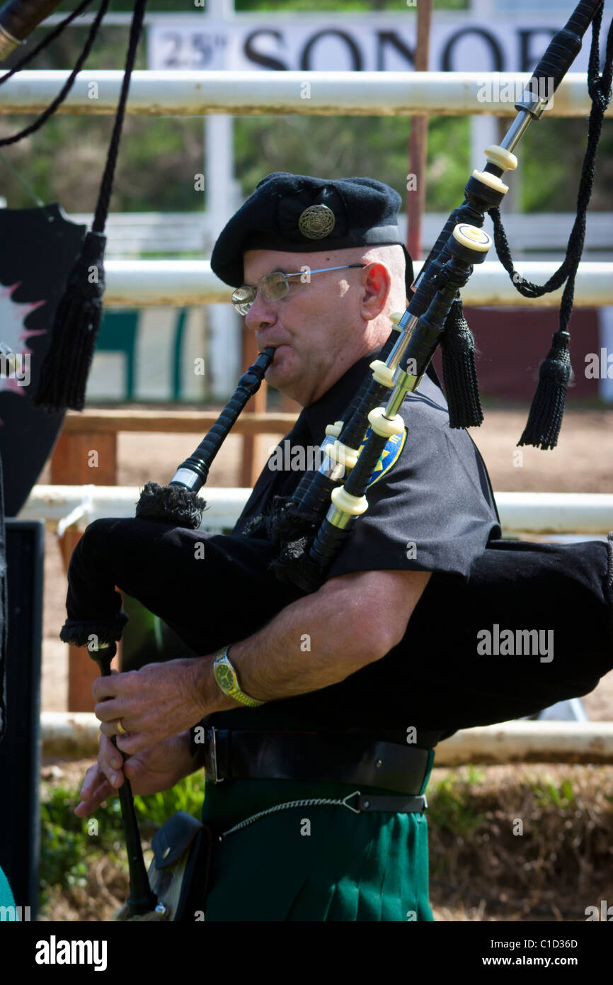 A member of the Ripon Police pipe band at the Sonora California Celtic ...