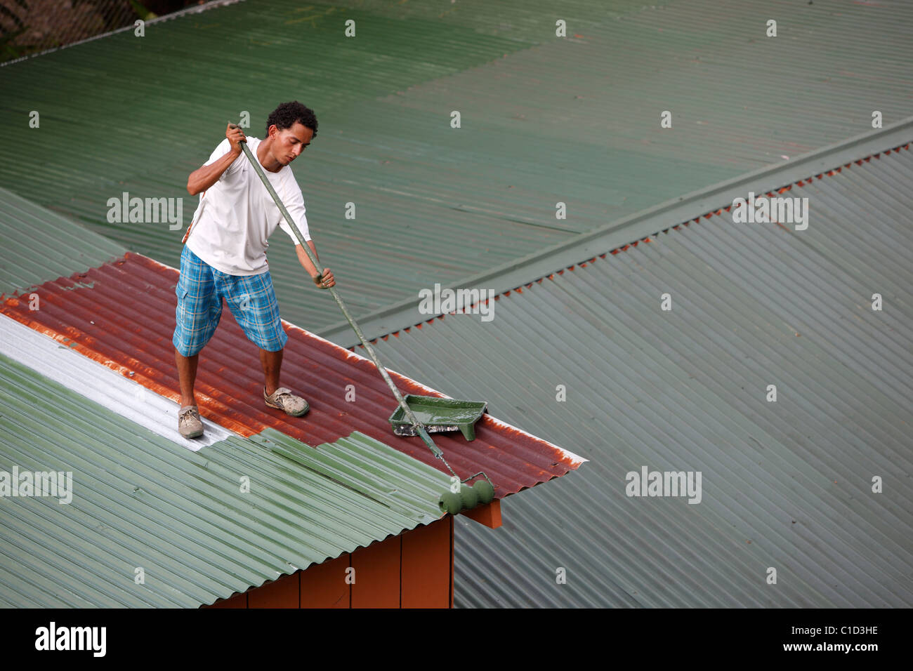 Tin roof house hi-res stock photography and images - Alamy