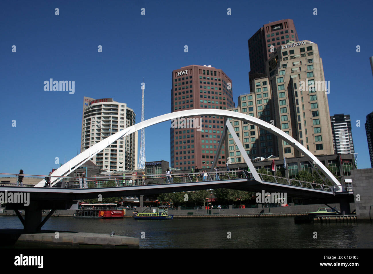 Victorian archway bridge hi-res stock photography and images - Alamy