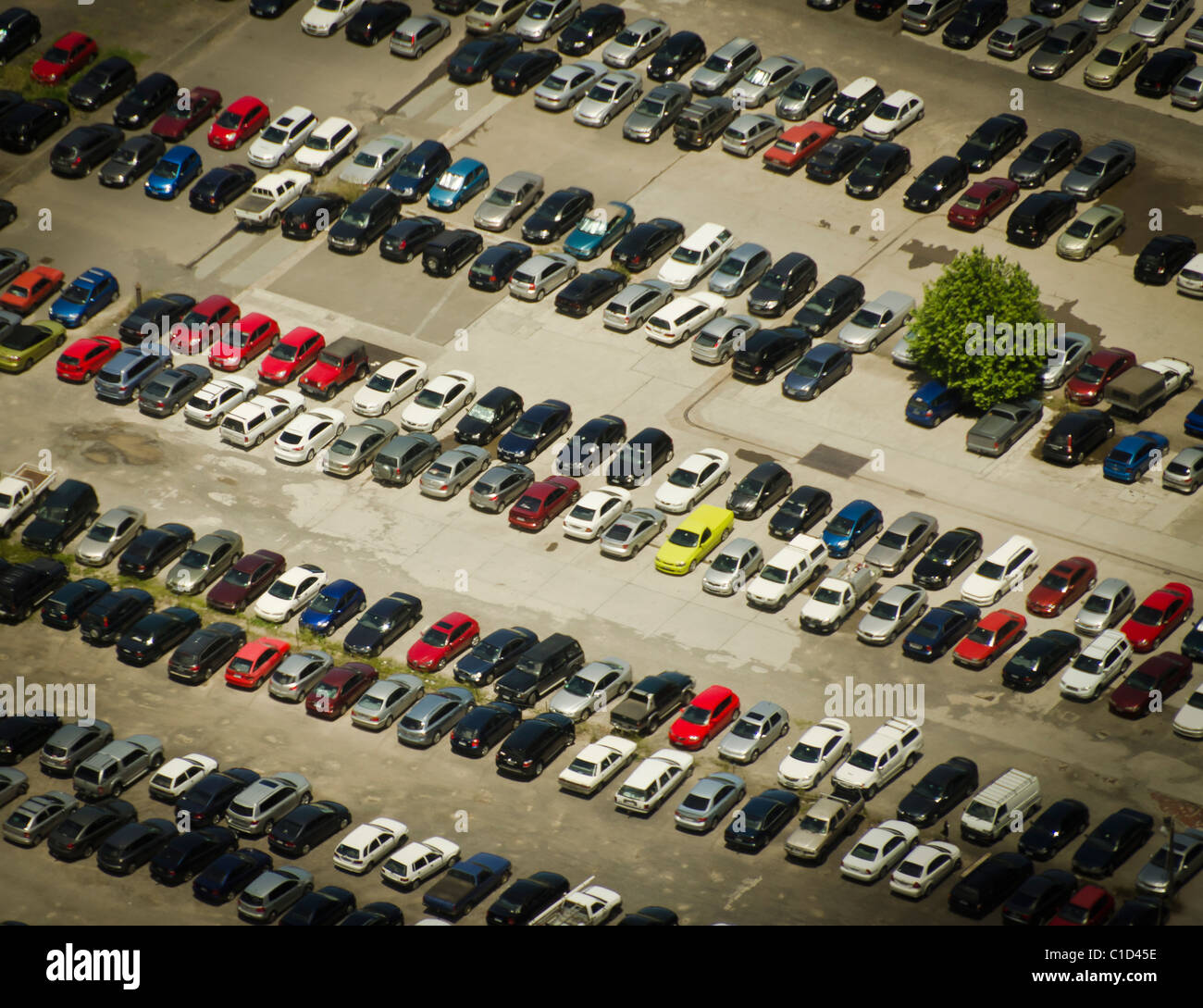 Overhead shot full parking lot hi-res stock photography and images - Alamy