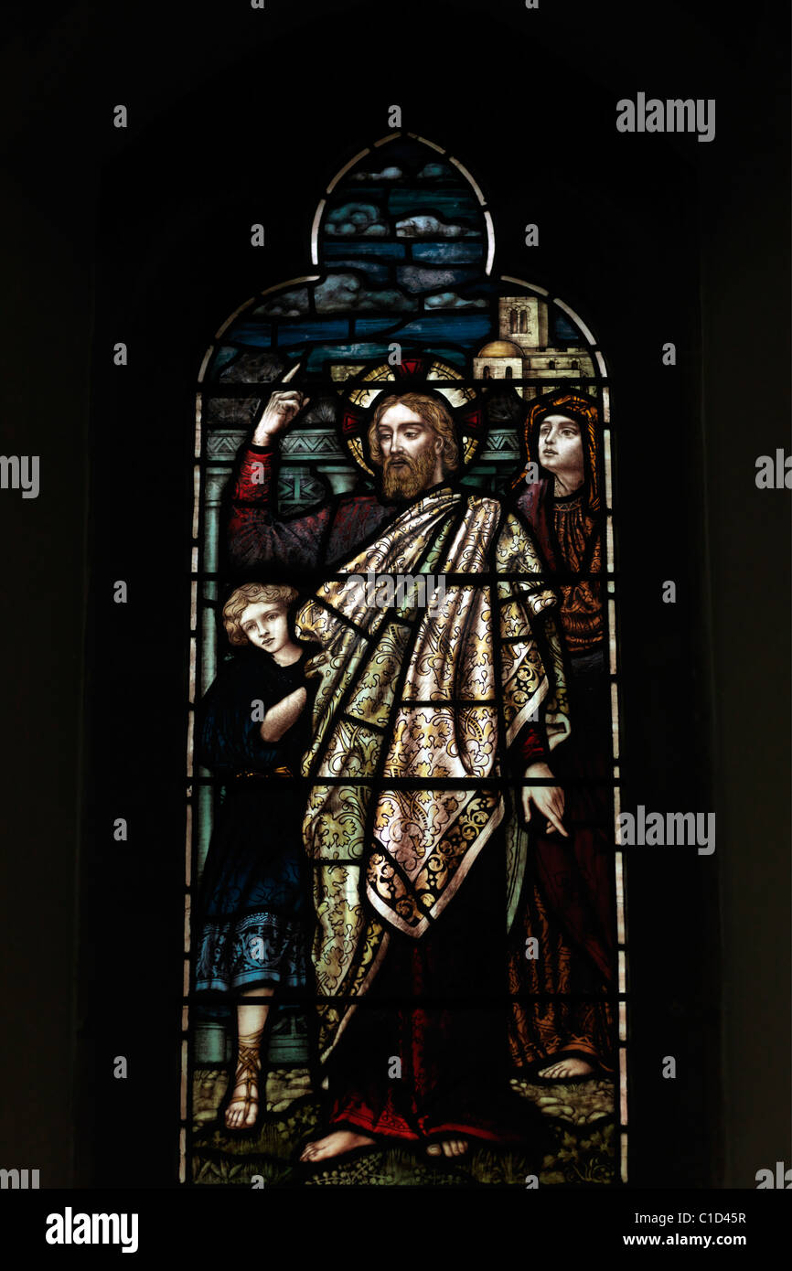 Jesus stained glass window hi-res stock photography and images - Alamy