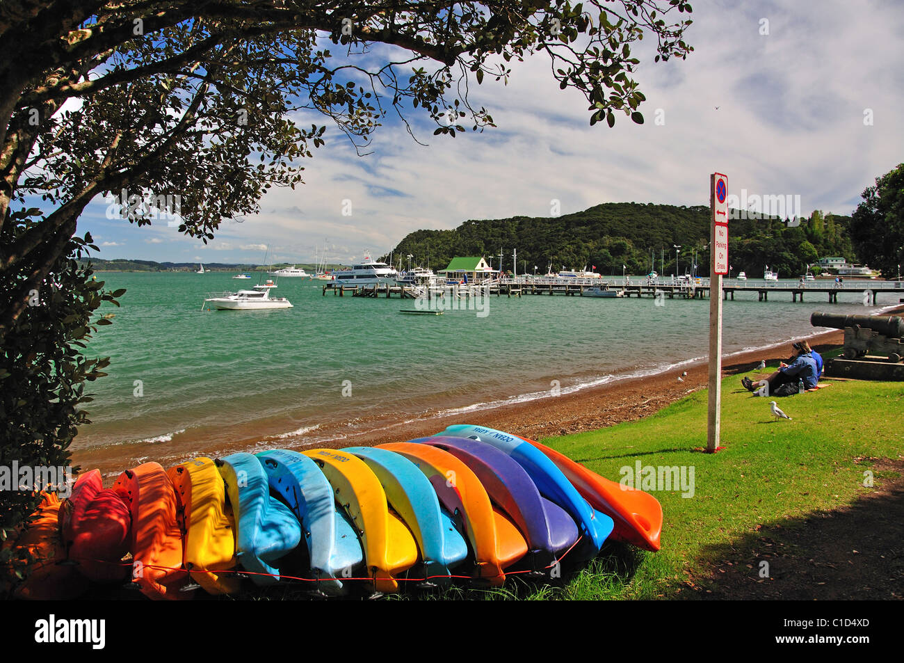 Beach waterfront, Russell, Bay of Islands, Northland Region, North ...