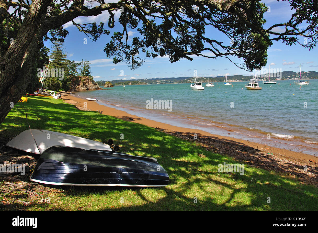 Beach waterfront, Russell, Bay of Islands, Northland Region, North ...