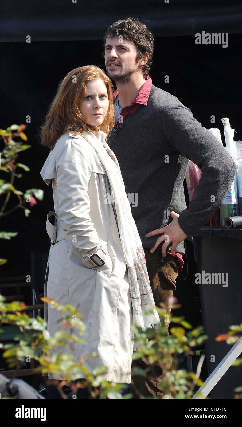 Amy Adams and Mathew Goode filming on location in Enniskerry Village ...