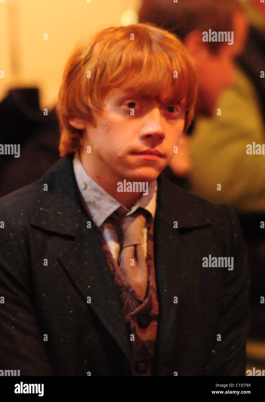 Rupert Grint filming Harry Potter and the Deathly Hallows London ...