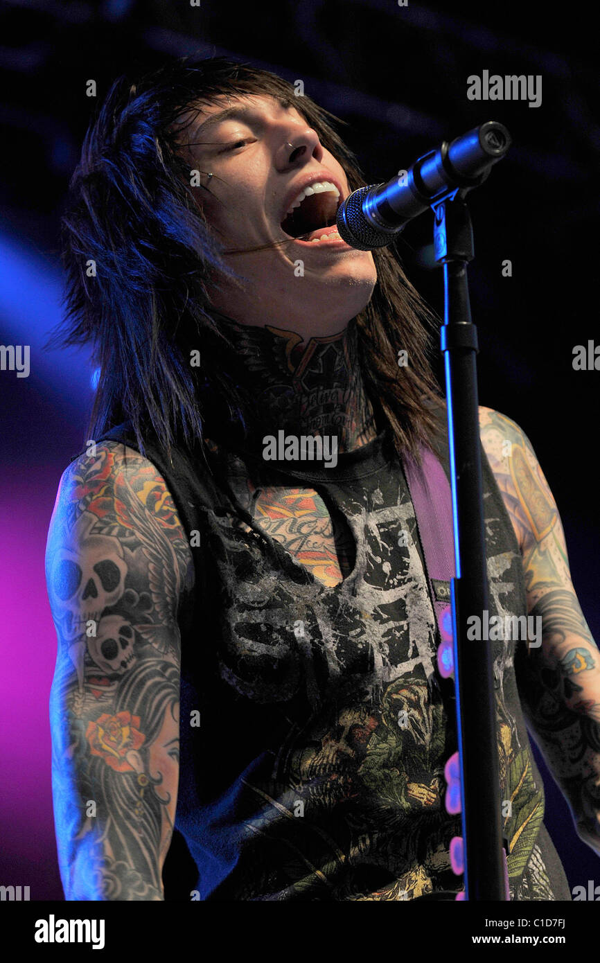 Trace Cyrus, brother of Miley Cyrus and singer of Metro Station ...