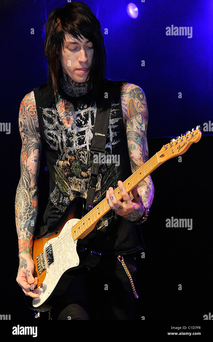 Trace Cyrus, brother of Miley Cyrus and singer of Metro Station ...