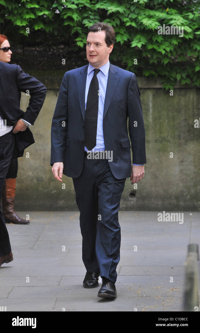 Sir clement freud funeral hi-res stock photography and images - Alamy