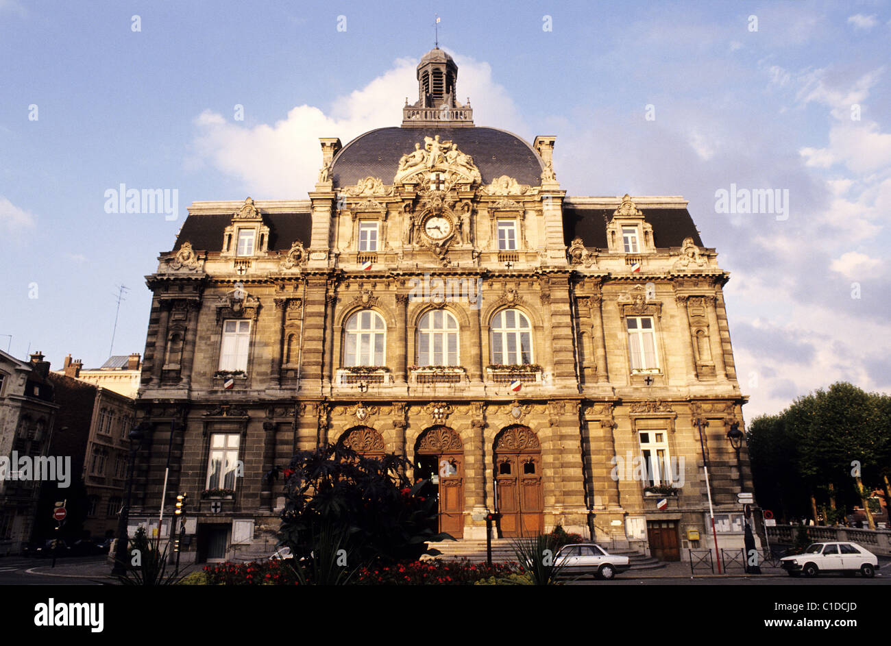France nord tourcoing town hall hi-res stock photography and images - Alamy