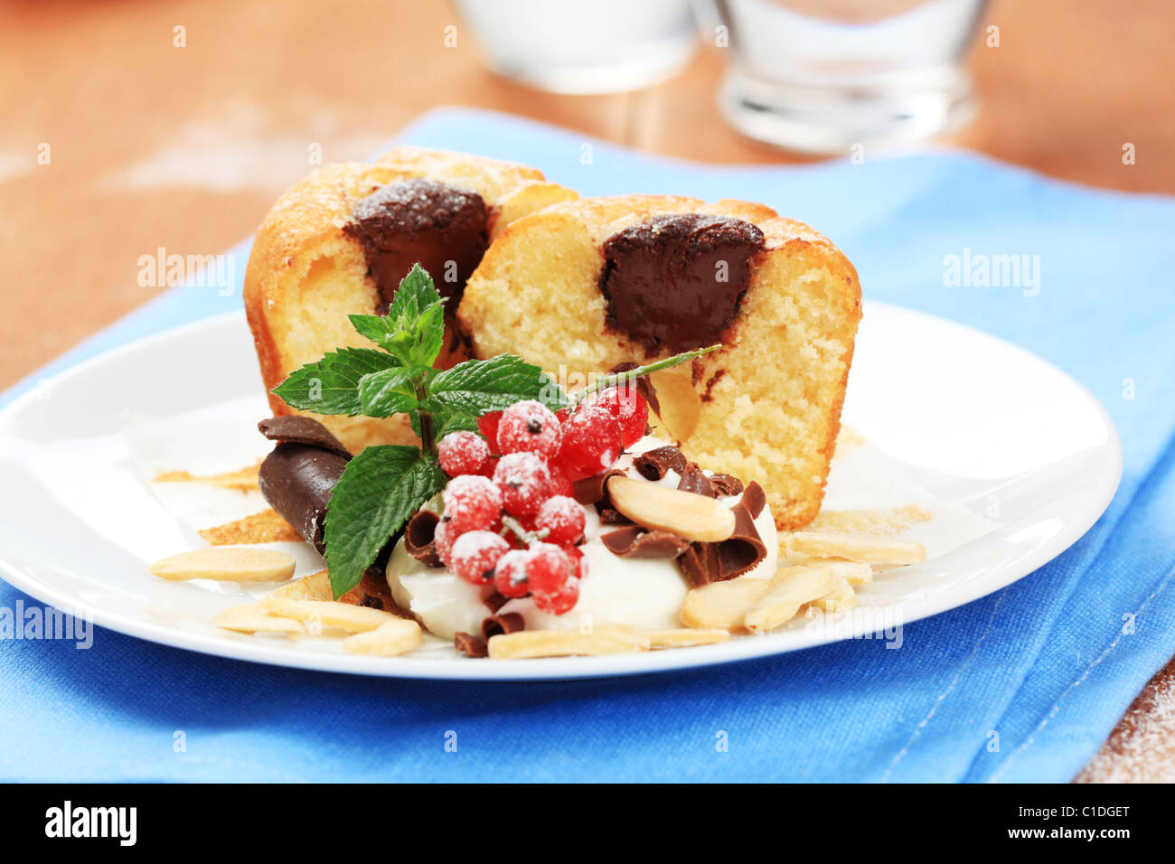 Cake cross section hi-res stock photography and images - Alamy