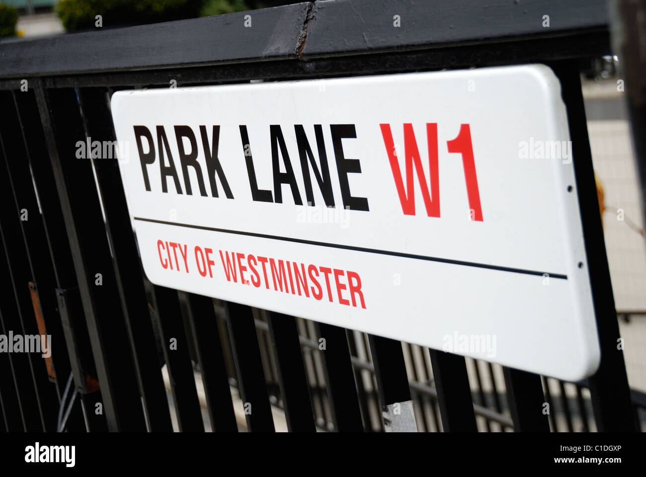 Park Lane W1 street sign, Mayfair, London, England Stock Photo - Alamy
