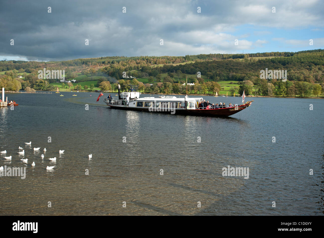 Coniston fishing lake hi-res stock photography and images - Alamy