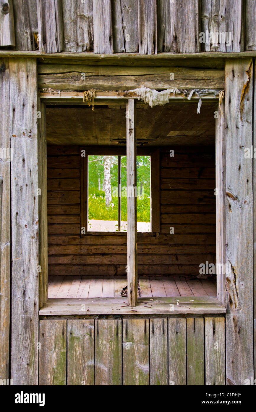 Old abandoned shed hi-res stock photography and images - Alamy