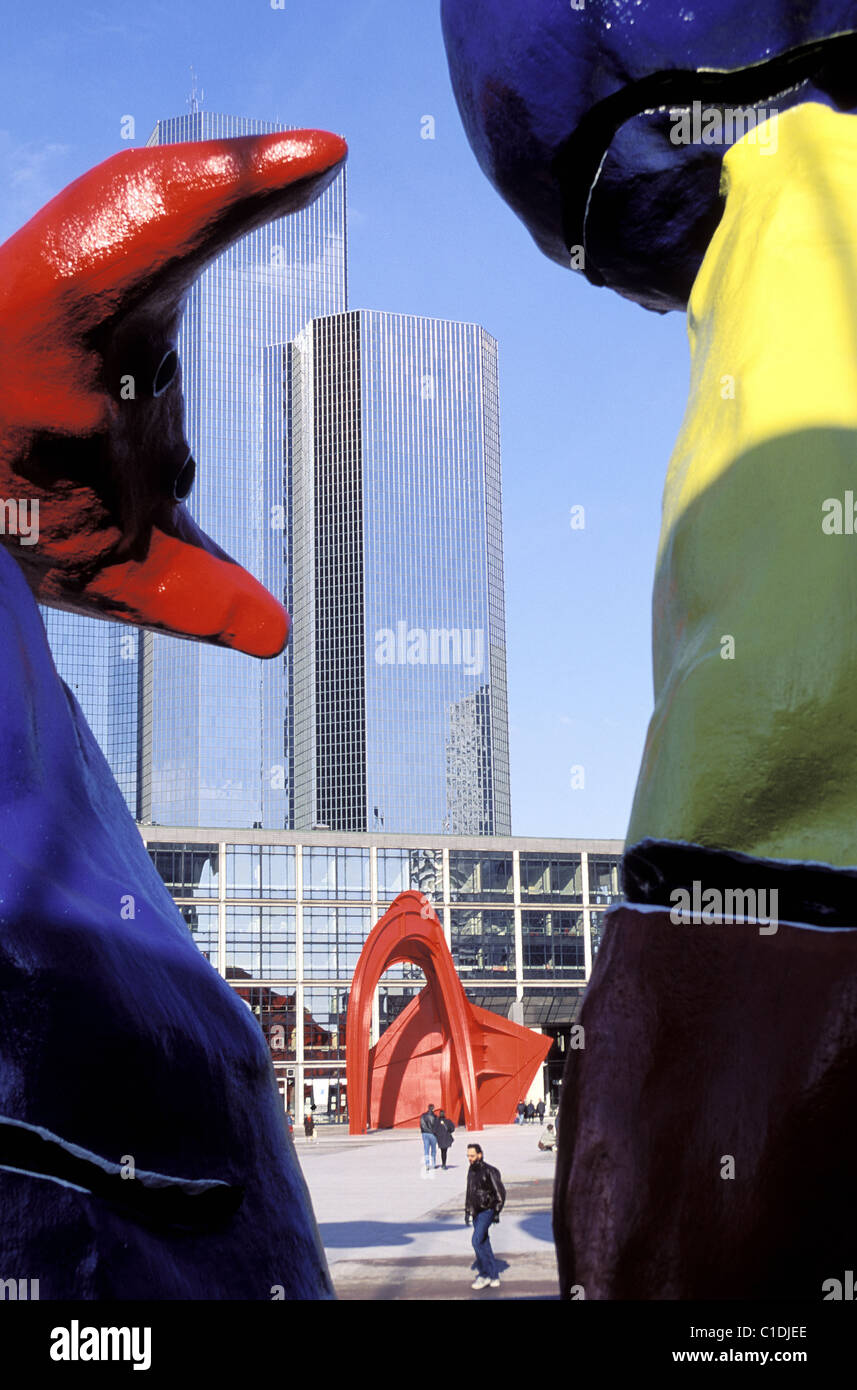 Alexander calder red stabile sculpture hi-res stock photography and ...