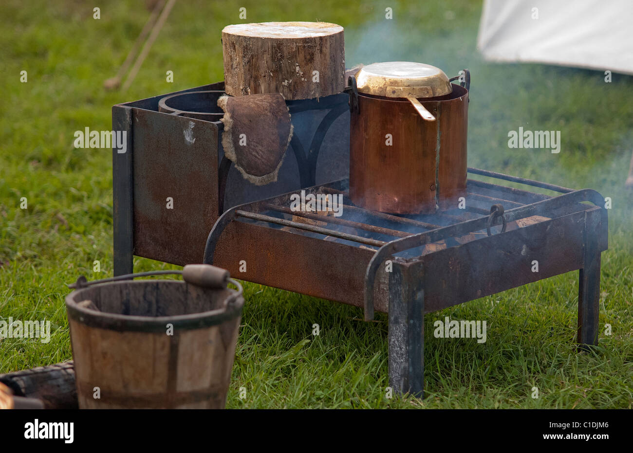 Medieval camp hi-res stock photography and images - Alamy