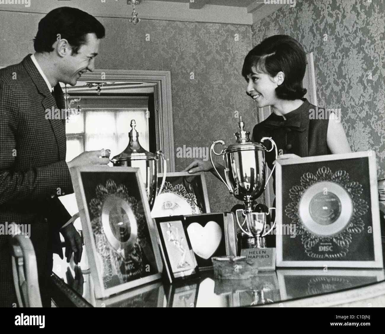 Singer helen shapiro hi-res stock photography and images - Alamy