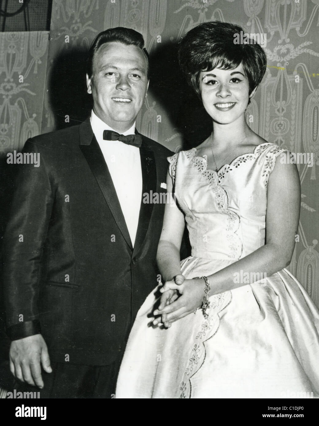 Helen shapiro 1963 hi-res stock photography and images - Alamy