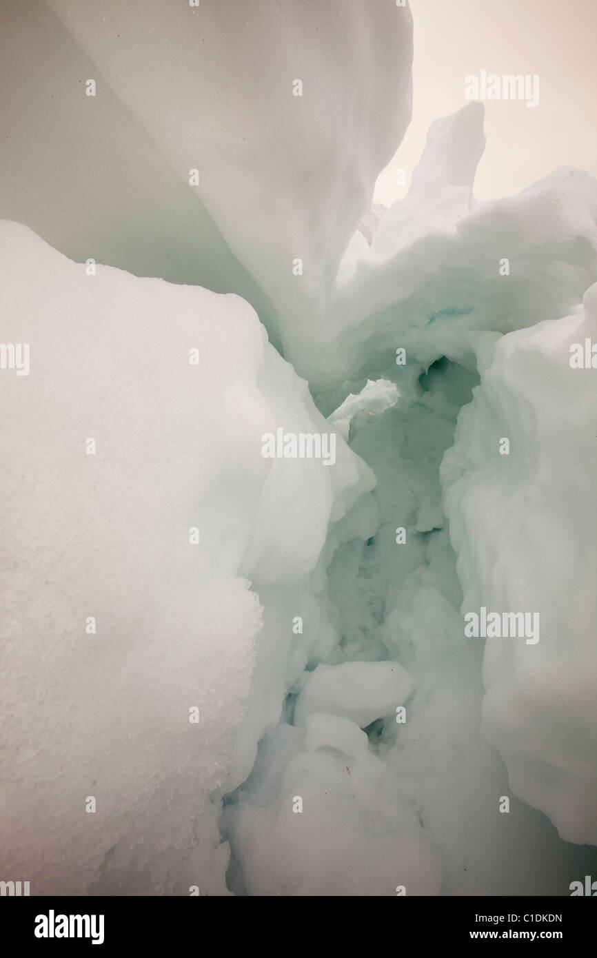 Cornice collapse hi-res stock photography and images - Alamy