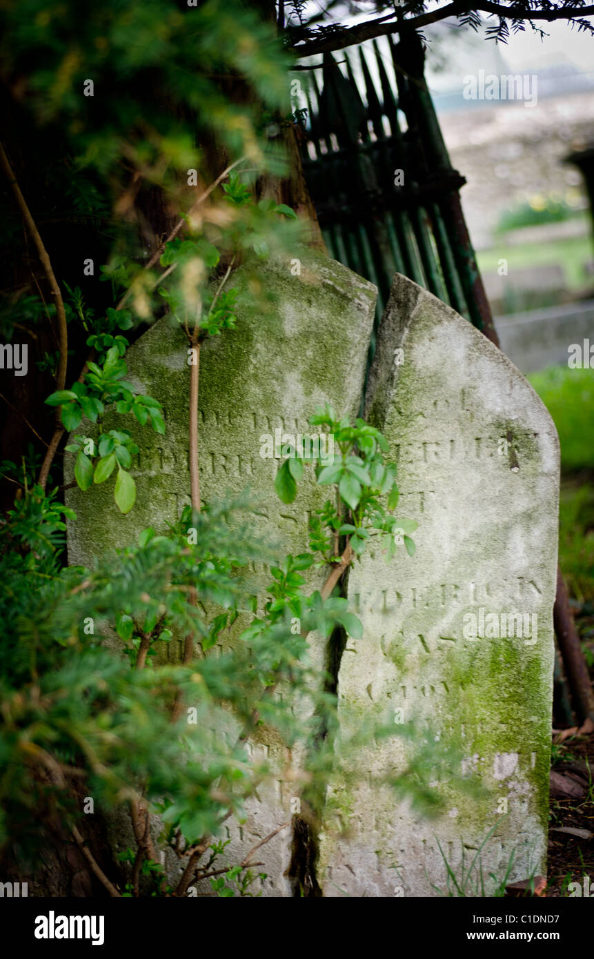 Tombsotne hi-res stock photography and images - Alamy