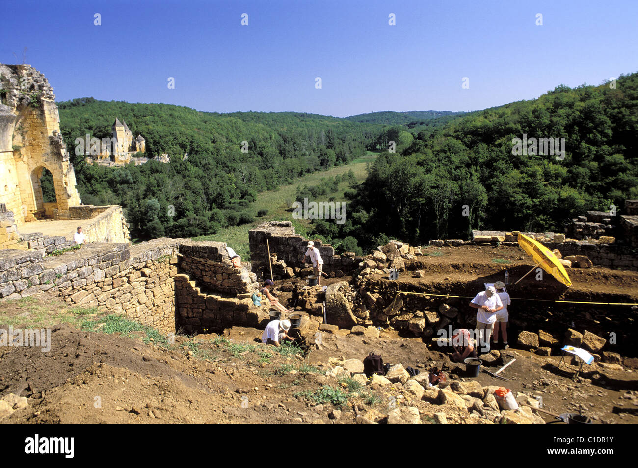 Chateau commarque in dordogne hi-res stock photography and images - Alamy