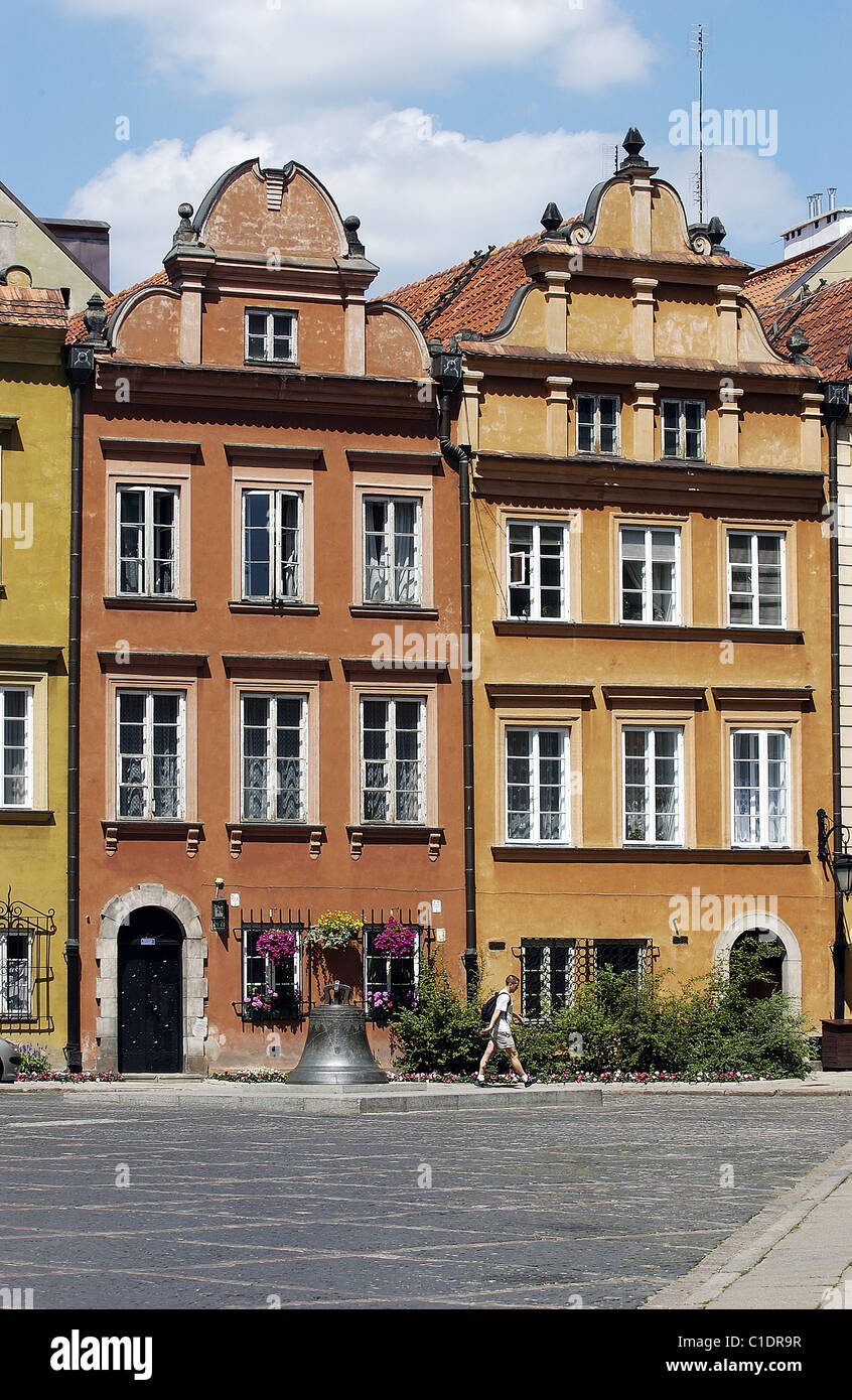 Poland, Warsaw, rebuilt houses of the old town Stock Photo - Alamy