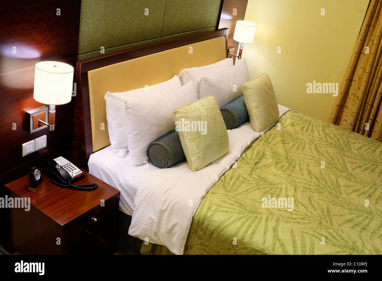 5 star hotel room hi-res stock photography and images - Alamy