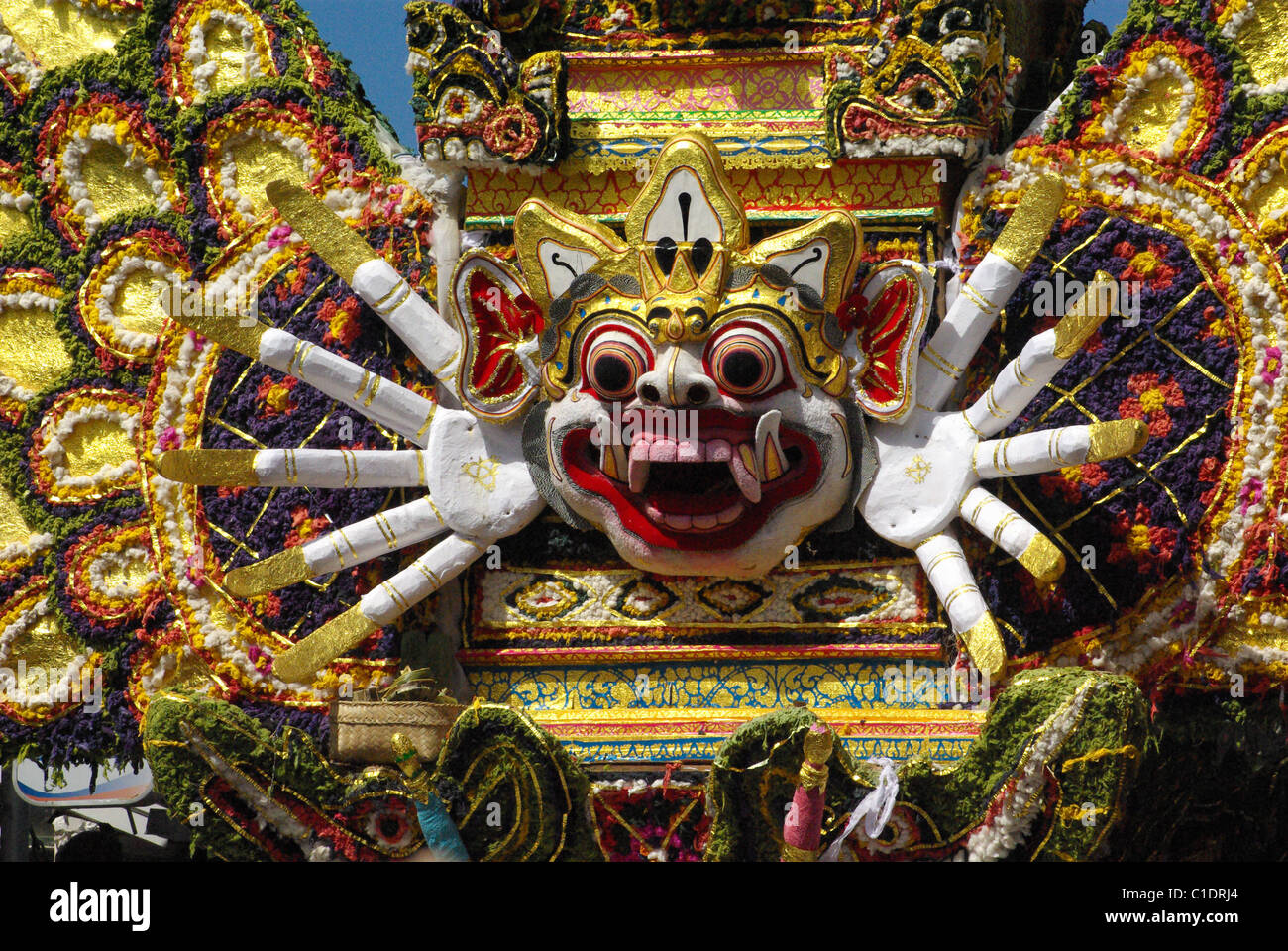 Royal Cremation Float, Ubud, Bali. 15th July 2008 Stock Photo - Alamy