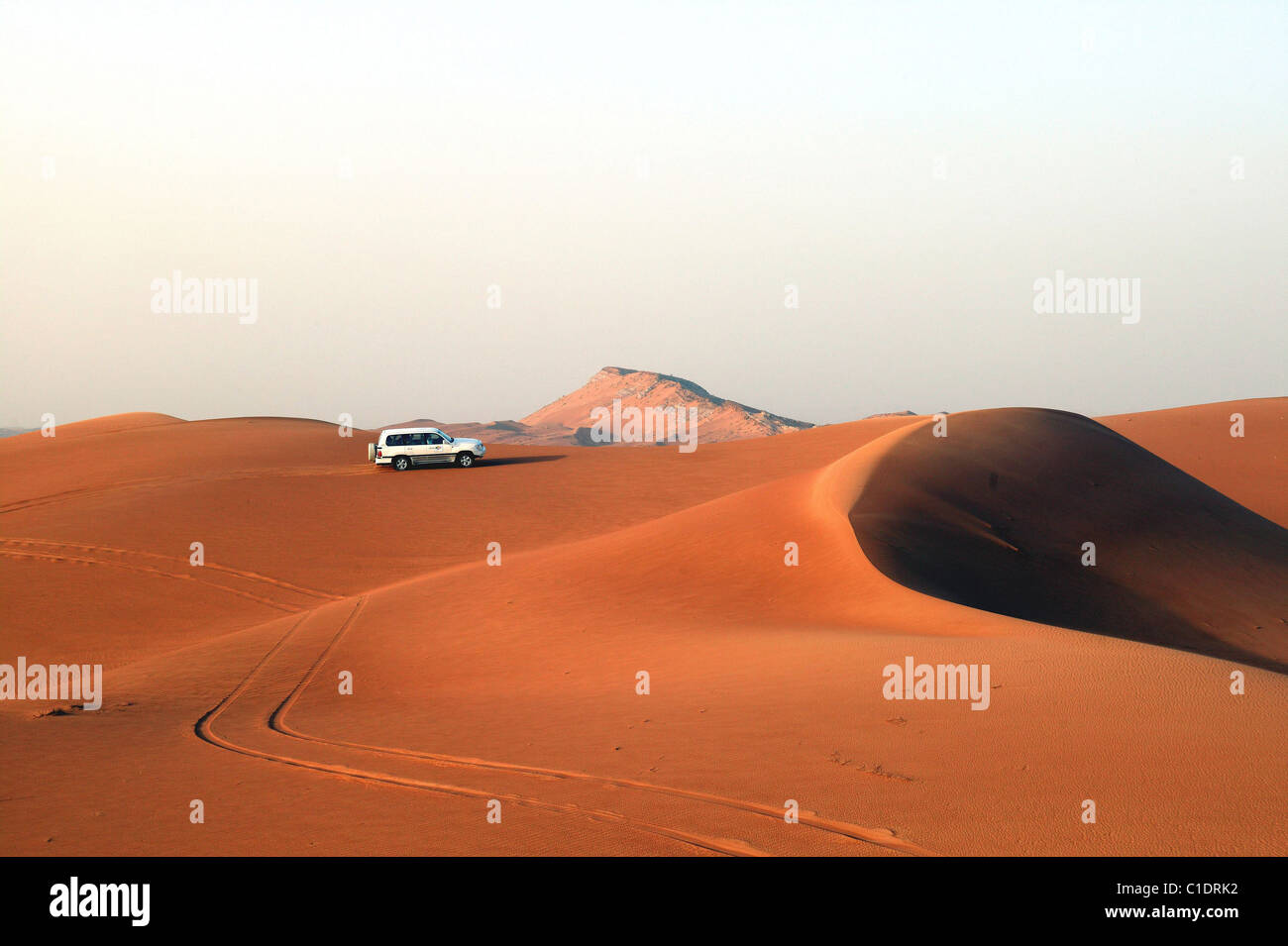United Arab Emirates, Dubai, four-wheel drive excursion by the dunes in ...