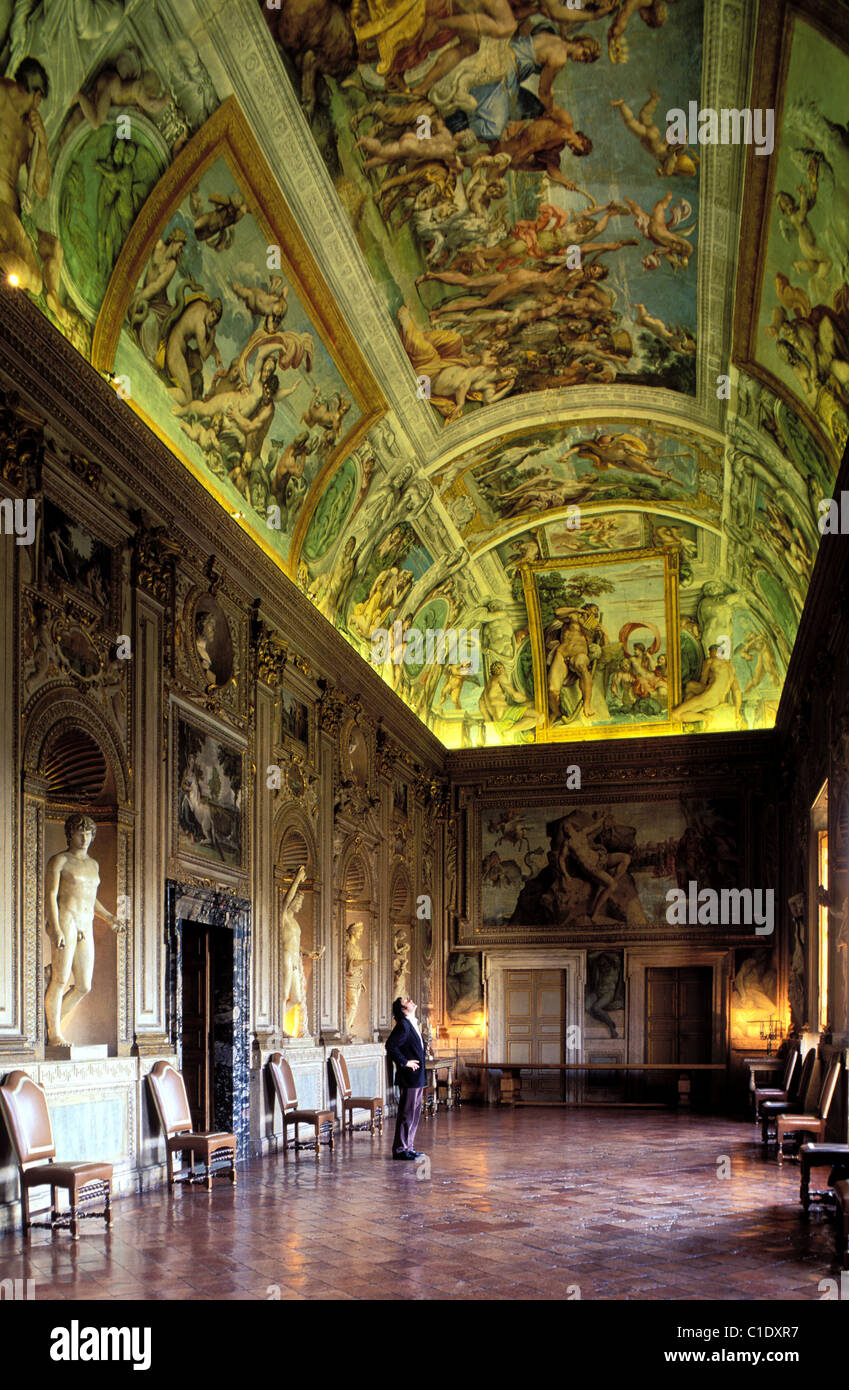 French embassy rome hi-res stock photography and images - Alamy