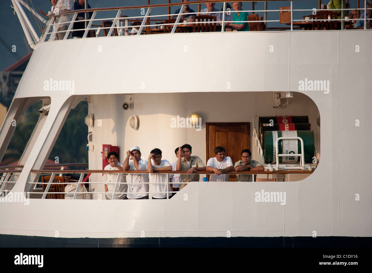 Ship crew hi-res stock photography and images - Alamy