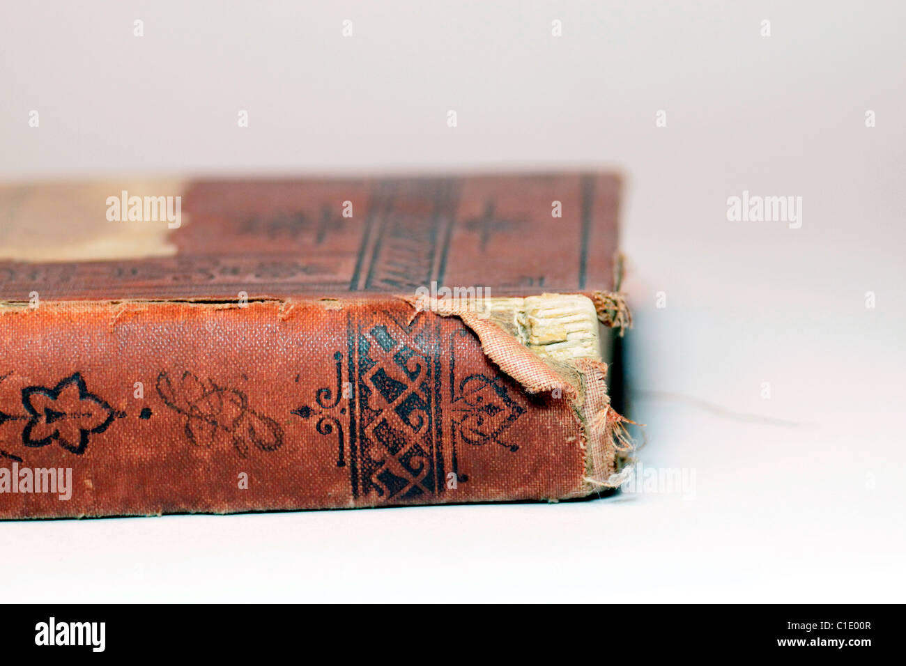 Bookbinding hi-res stock photography and images - Alamy