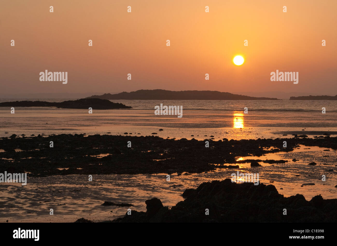 Serene irish beaches hi-res stock photography and images - Alamy