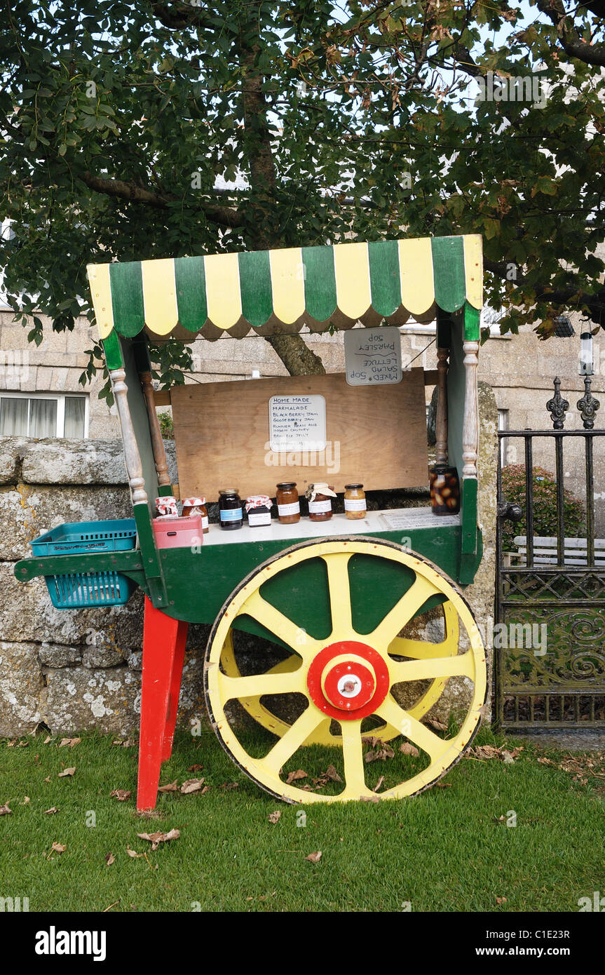 Roadside produce stand stall hi-res stock photography and images - Alamy