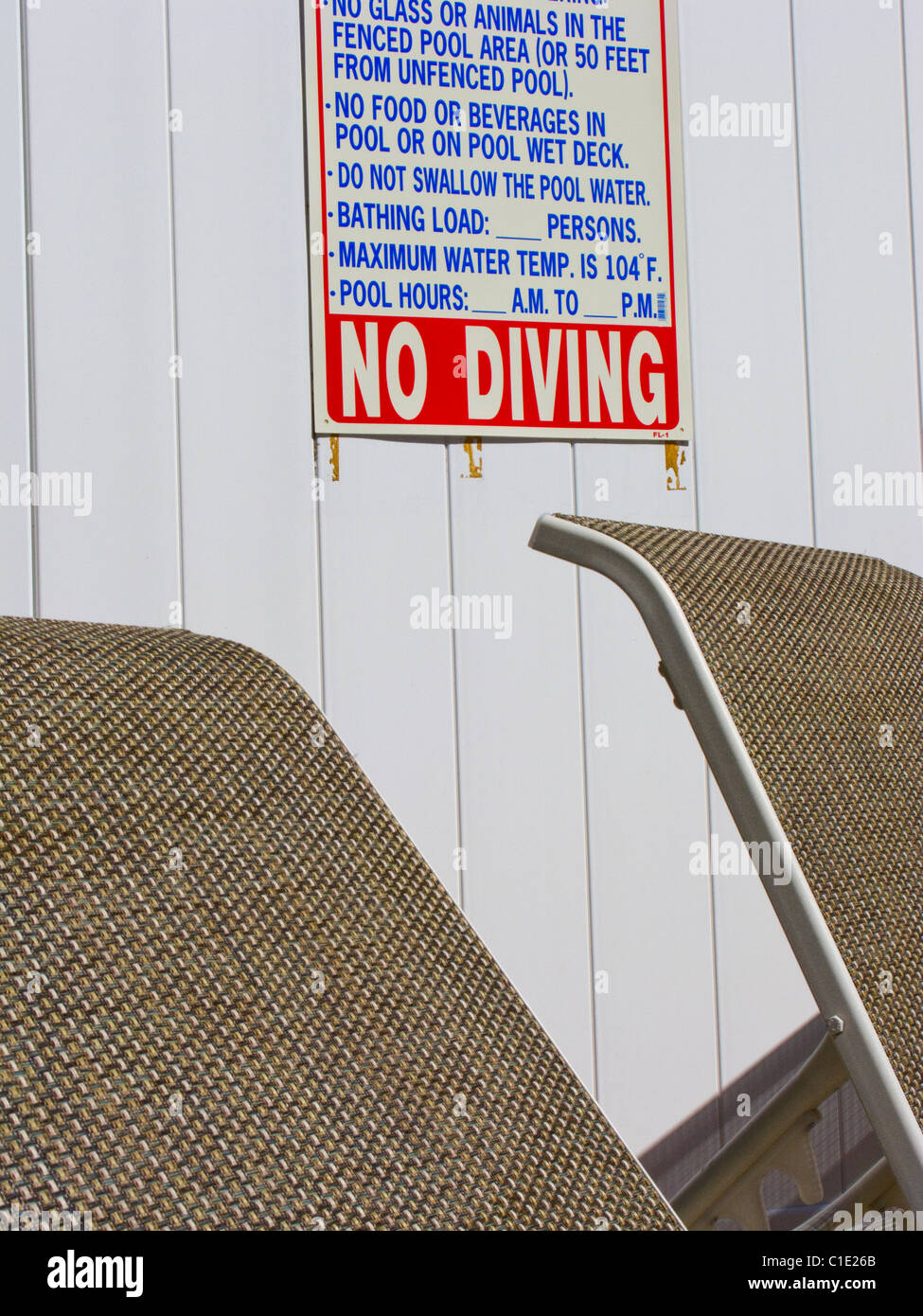 Pool rules sign hi-res stock photography and images - Alamy
