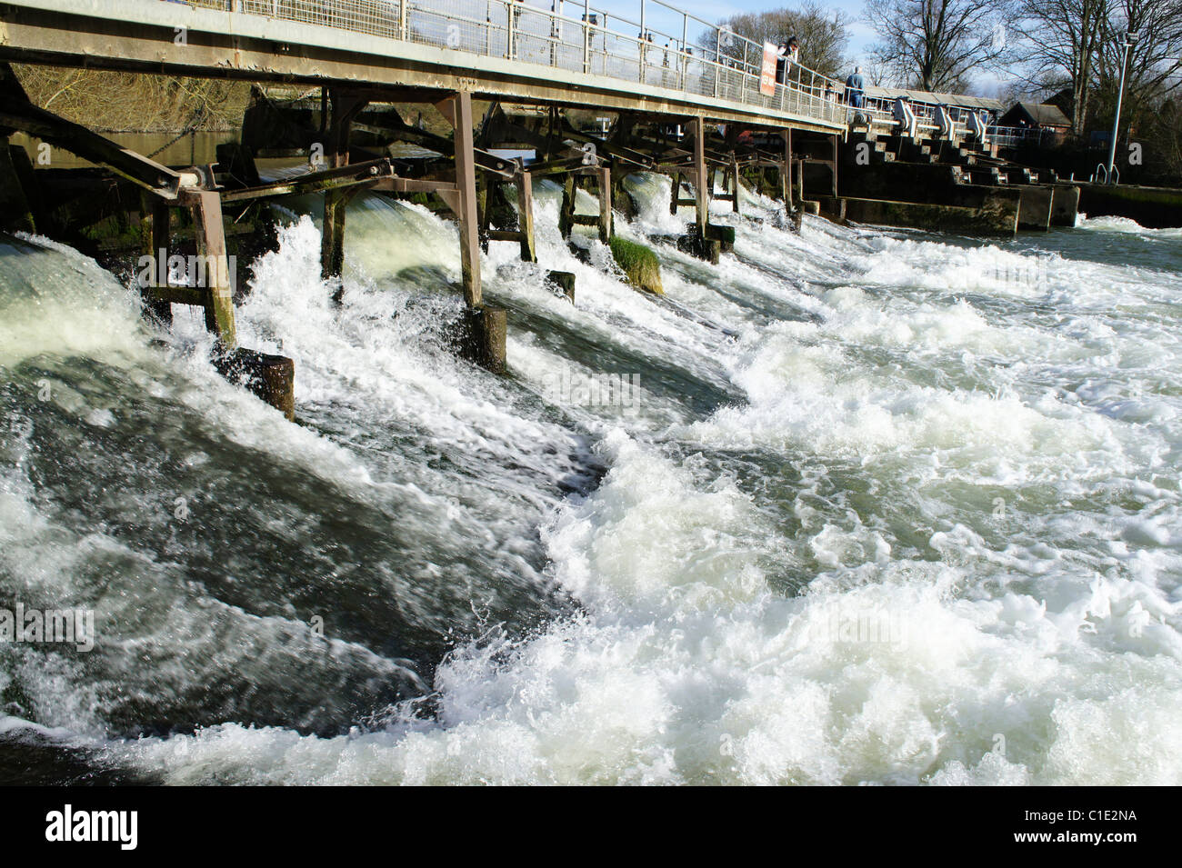 Flood defence hi-res stock photography and images - Alamy