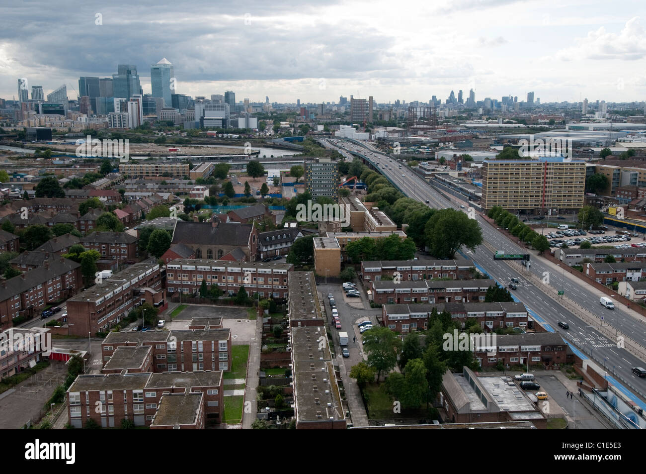 Modern slums hi-res stock photography and images - Alamy