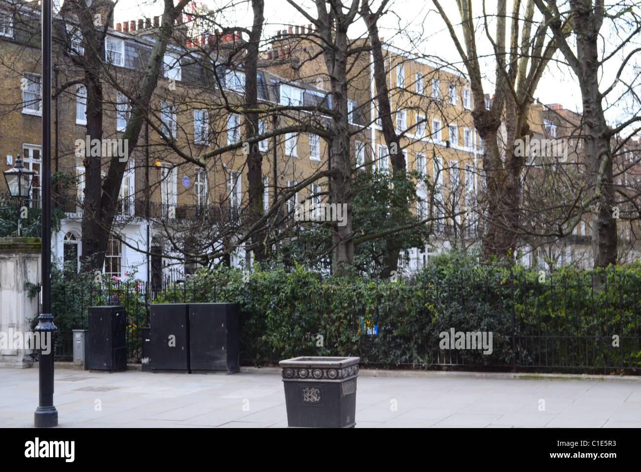 Beautiful Houses on Brompton Square, Knightsbridge,London, UK ARTIFEX ...