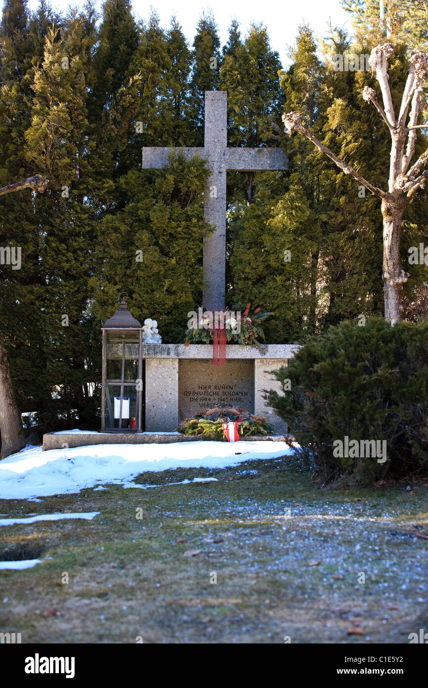 German soldier cemetery hi-res stock photography and images - Alamy