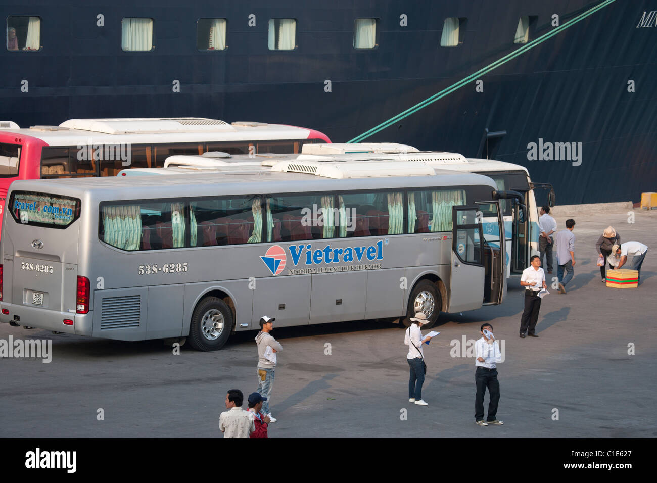 Saigon bus hi-res stock photography and images - Alamy